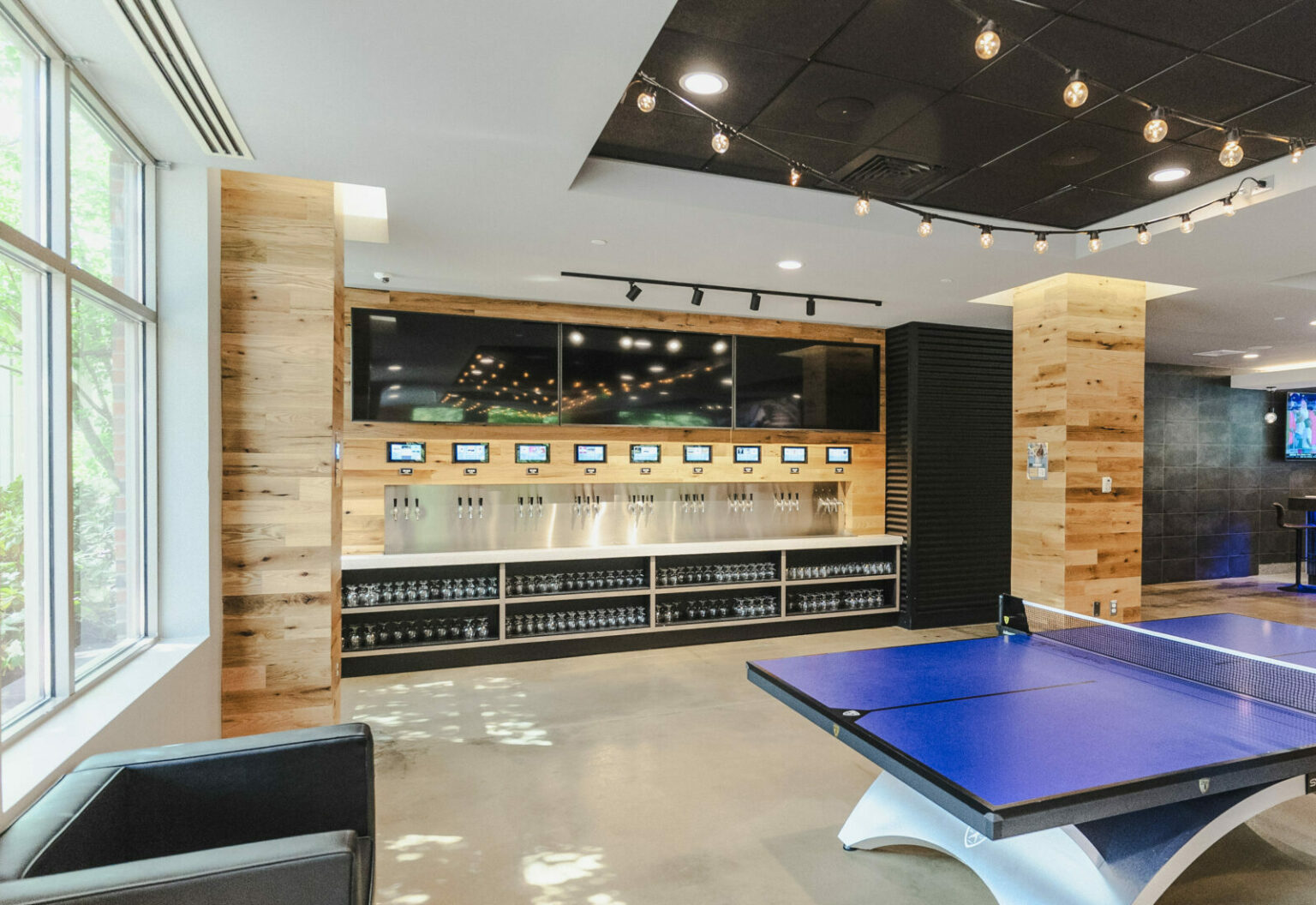 Self-Serve Beer Tap Wall System | PourMyBeer